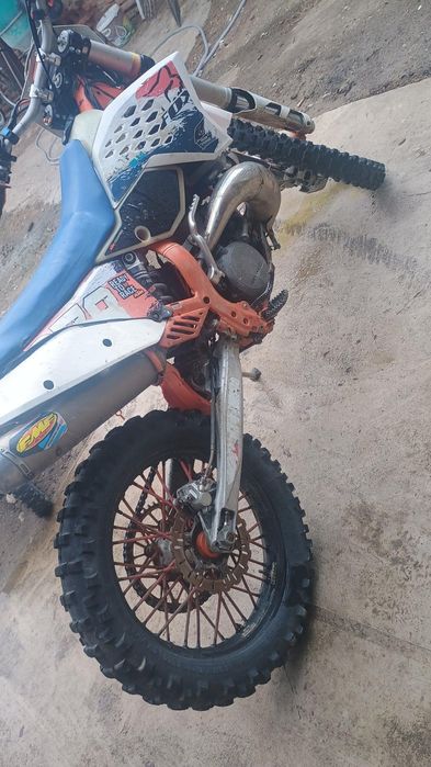 Vând KTM 250 exc Bucium • OLX.ro