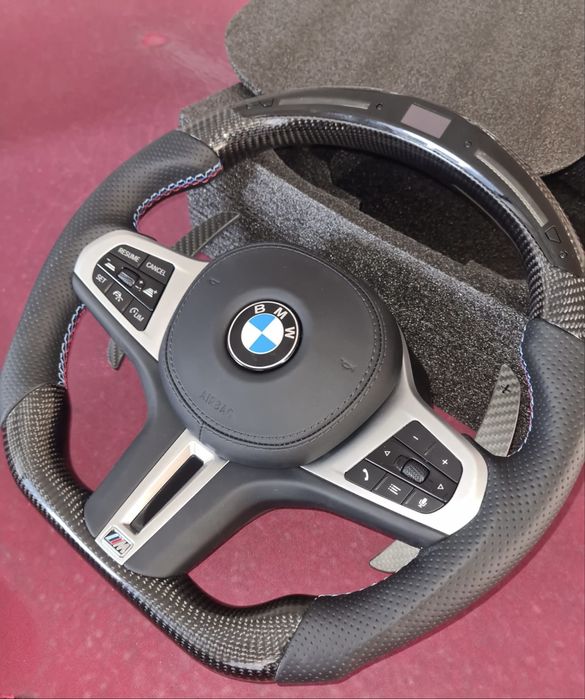 Volan BMW M Performance Carbon LED cu Padele Bucuresti Sectorul 2 • OLX.ro