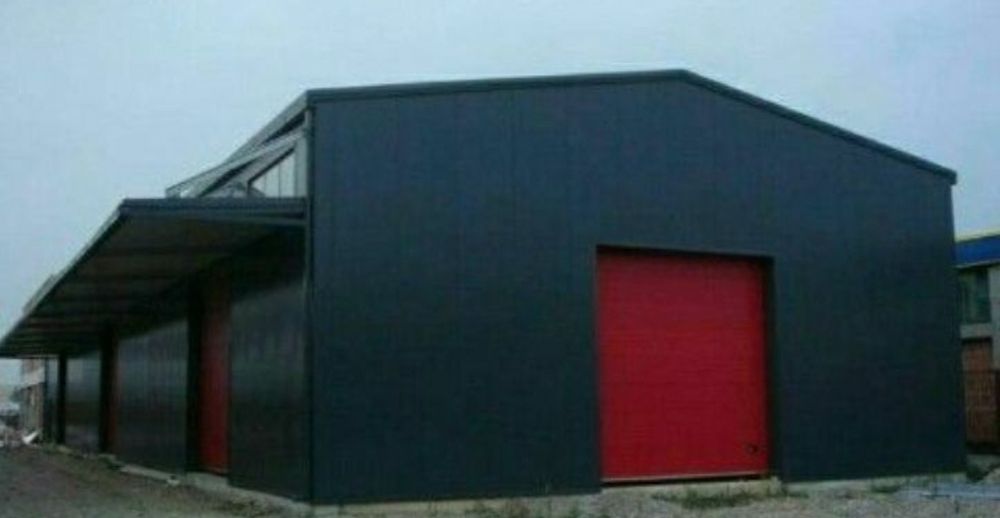 Vand/Schimb Garaj,Service auto pe structura metalică închisă cu panou ...
