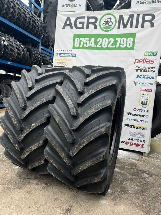 VF600/60R30 Anvelope noi marca BKT AGRIMAX tractor Fendt Class Vintu de ...
