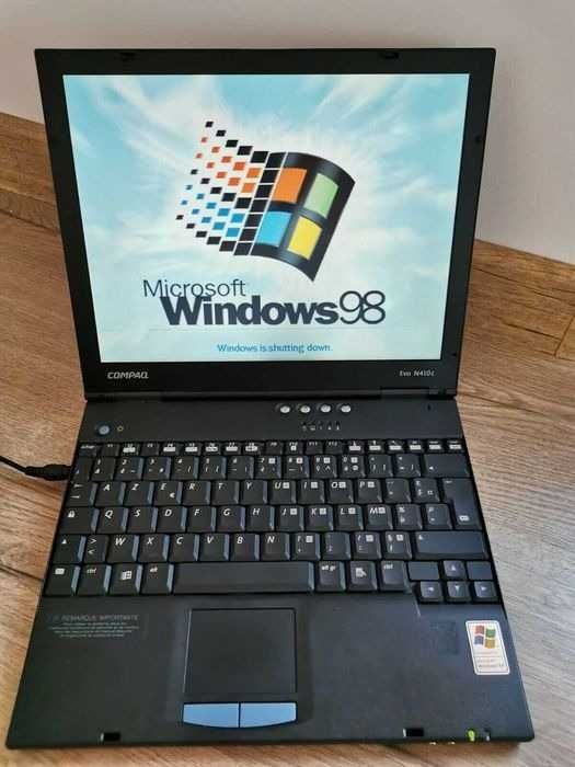 Laptop deal pt copii Compaq N410c, Pentium 3, Windows 98 Drobeta-Turnu ...