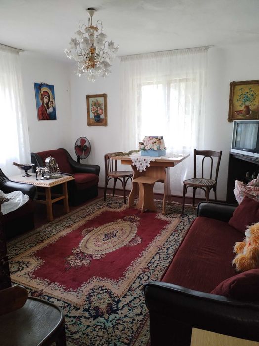 Vand casa com Perisoru Perisoru • OLX.ro