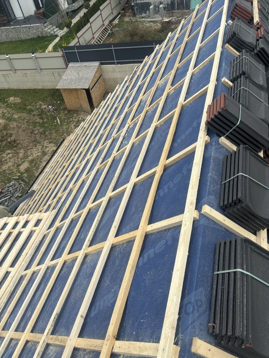 Constructie acoperis si montare tabla /tigla Brasov • OLX.ro