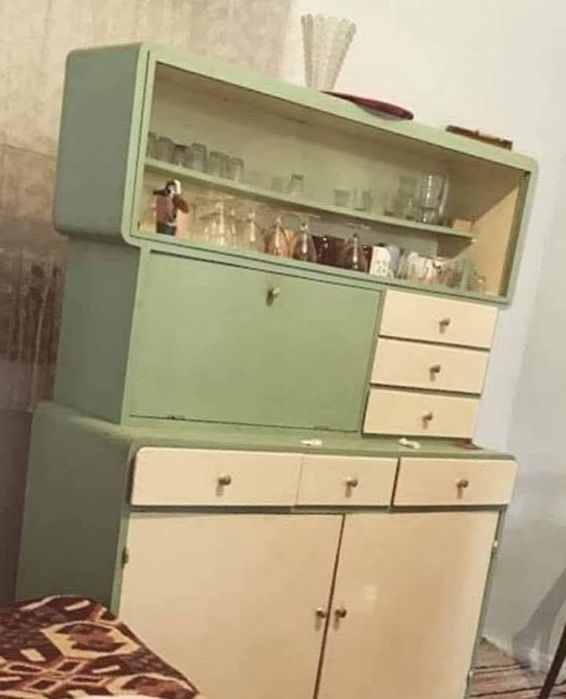 Dulap Bucatarie Vechi - Casa si gradina - OLX.ro