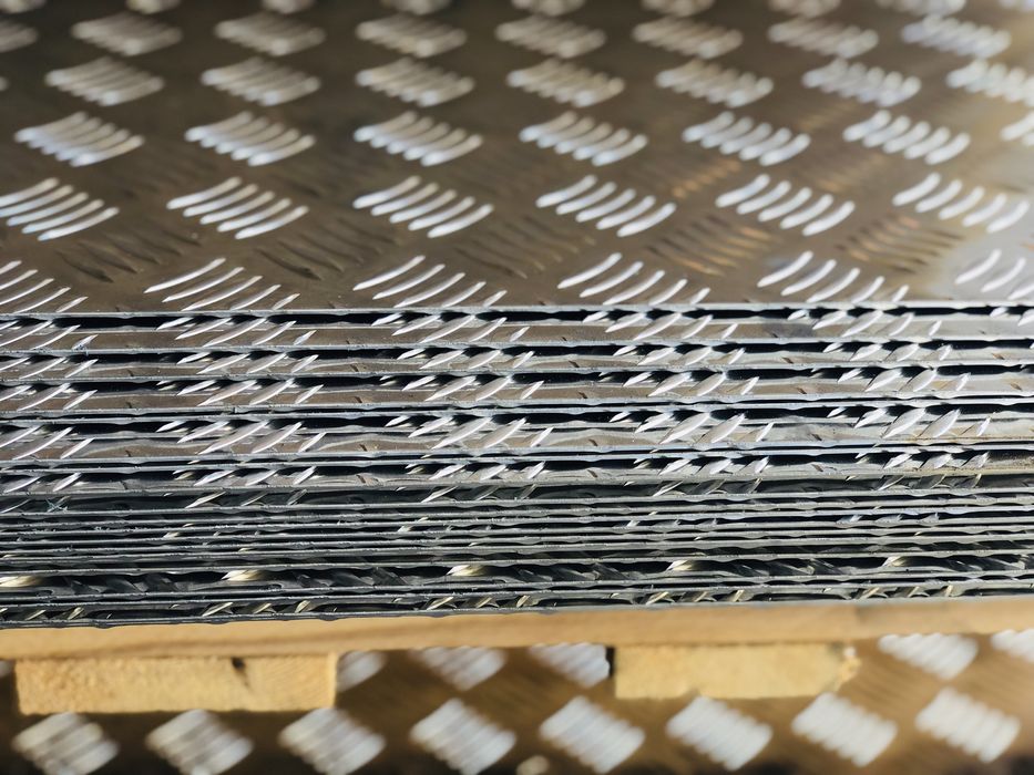 OFERTA Tabla aluminiu striata 1.5x2000x1000mm Bucuresti Sectorul 2 • OLX.ro