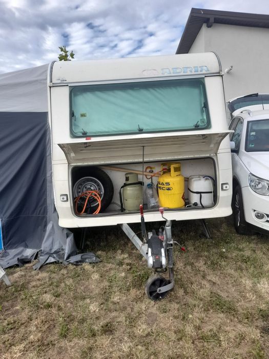 Vand rulota Adria 430 an 2002 inmatriculata Smardan • OLX.ro