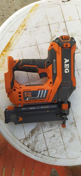 AEG 18 в. пистолет за пирони гр. Бургас Славейков • OLX.bg