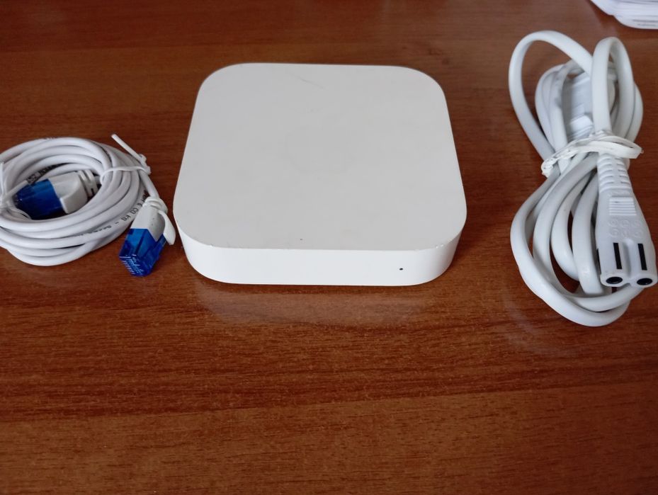 Рутер Apple Airport Express 2nd Gen - A1392 гр. Видин Химик • OLX.bg