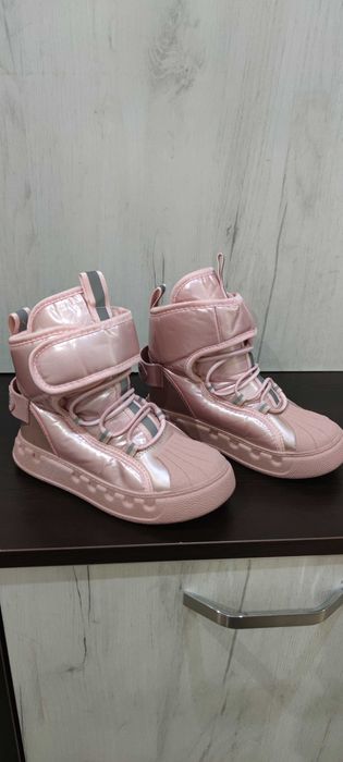 Детски боти за момиче гр. Русе Здравец Север 1 • OLX.bg