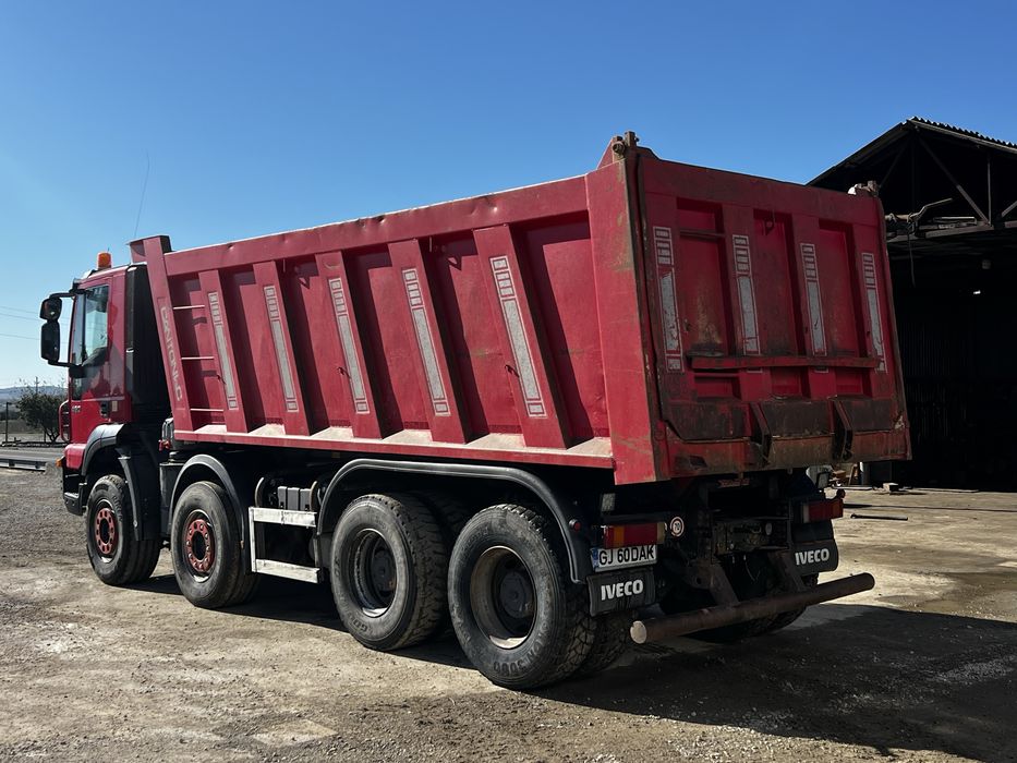 Autobasculanta 8x4 Iveco TRAKKER Targu Jiu • OLX.ro