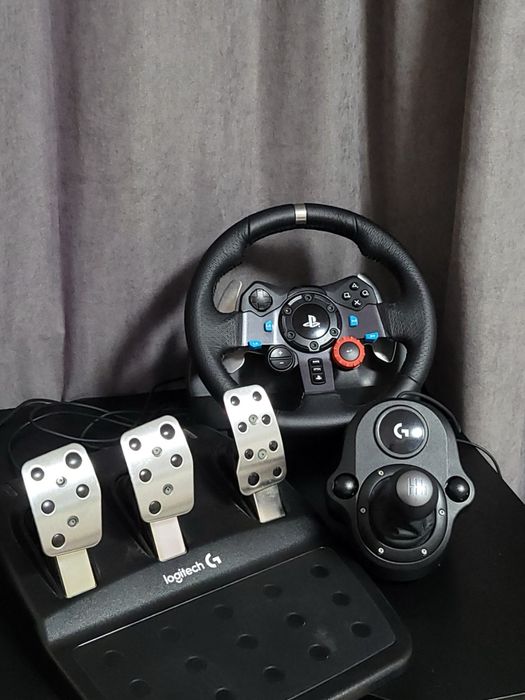 Logitech g29 + скоростен лост гр. Царево • OLX.bg