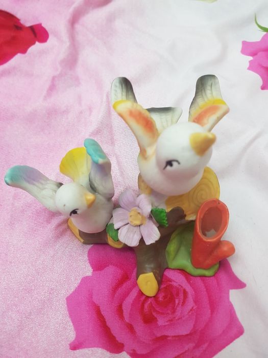 Bibelouri portelan din timpul comunismului. Ramnicu Sarat • OLX.ro