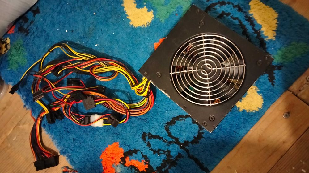 Sursa alimentare PC Gaming 650w Petrosani • OLX.ro