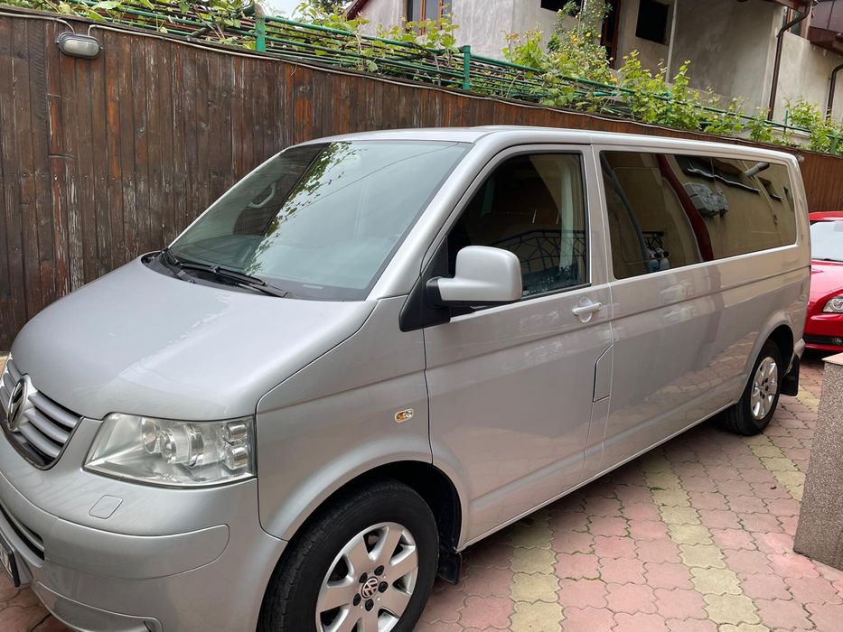 Microbuz Volkswagen Caravelle 2.5 TDI 4X4 EXTRA LONG Brasov • OLX.ro
