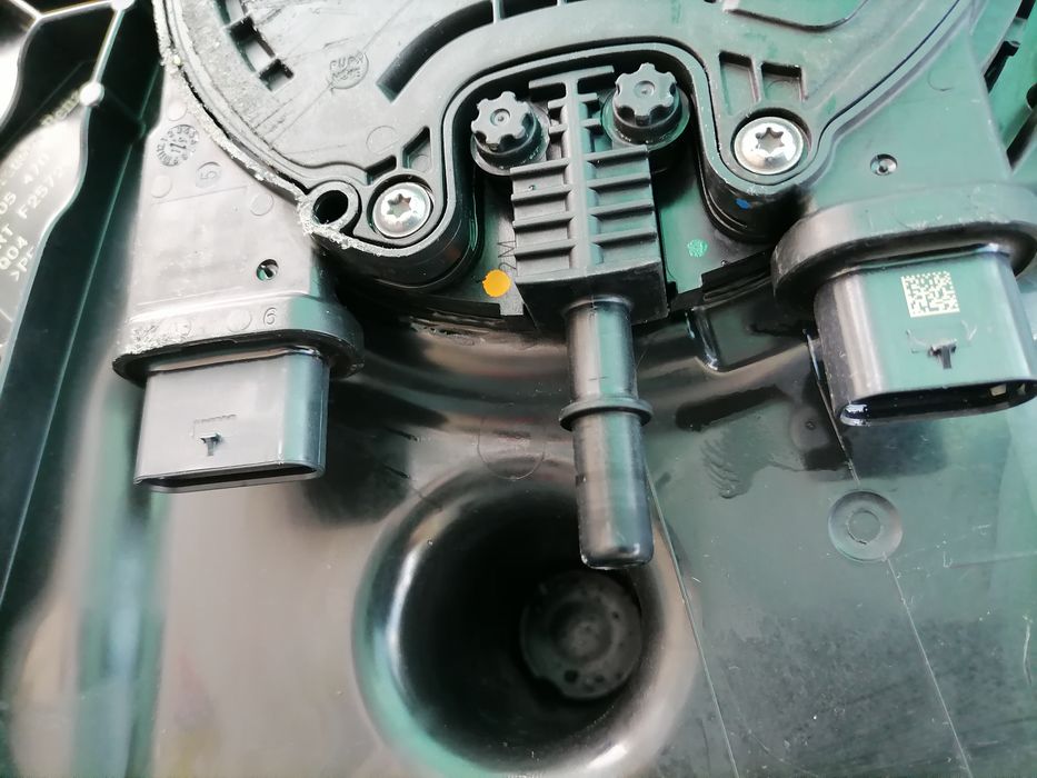 Rezervor pompa Adblue Mercedes C-class w205 cod A2054701902 Cireasov ...