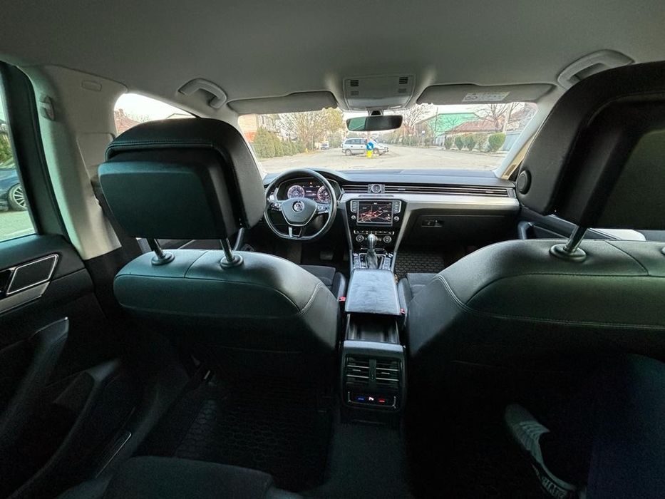 Vw Passat b8 R line Braniste • OLX.ro