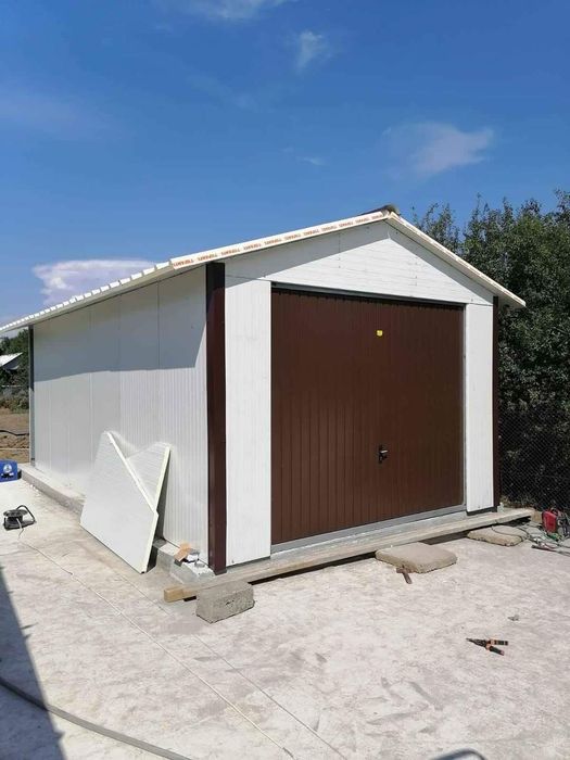 Vand garaj din panouri sandwich Pitesti • OLX.ro