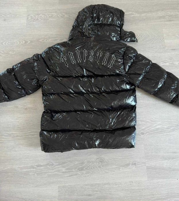 Geaca Trapstar irongate nouă XL si XXL Bucuresti Sectorul 1 • OLX.ro