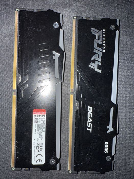 Kit Memorie ram Kingston Fury Beast RGB DDR5 2x16GB 6000mhz cl32 Cluj ...
