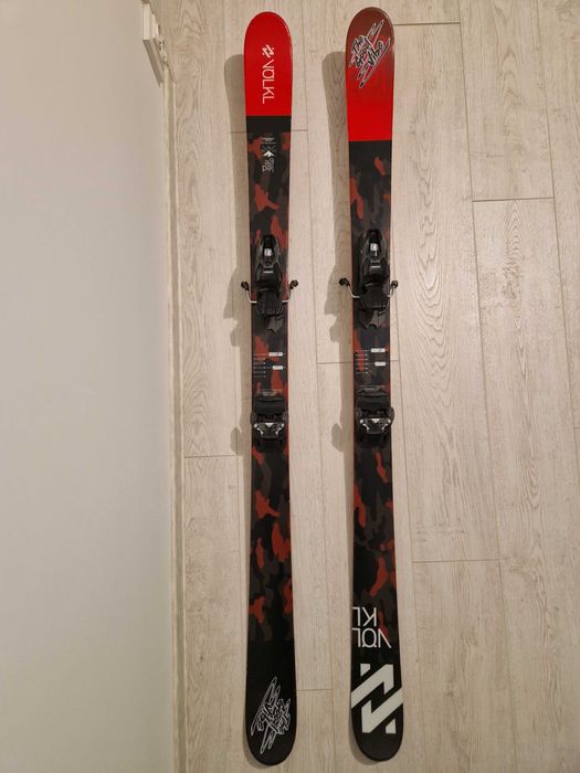 Schiuri Volkl Ledge twintip freestyle 164 cm Bucuresti Sectorul 3 • OLX.ro