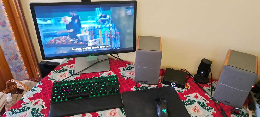 Calculator gaming pe componente, Ryzen 7 5800X3D, RX 7700 XT Bucuresti ...