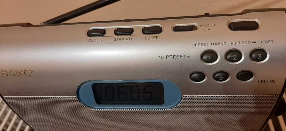 Radio digital Sony ICF-M600, cu ceas, alarma Suceava • OLX.ro