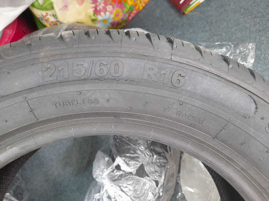 Vand Anvelope auto vara 215.60.16 Olari • OLX.ro
