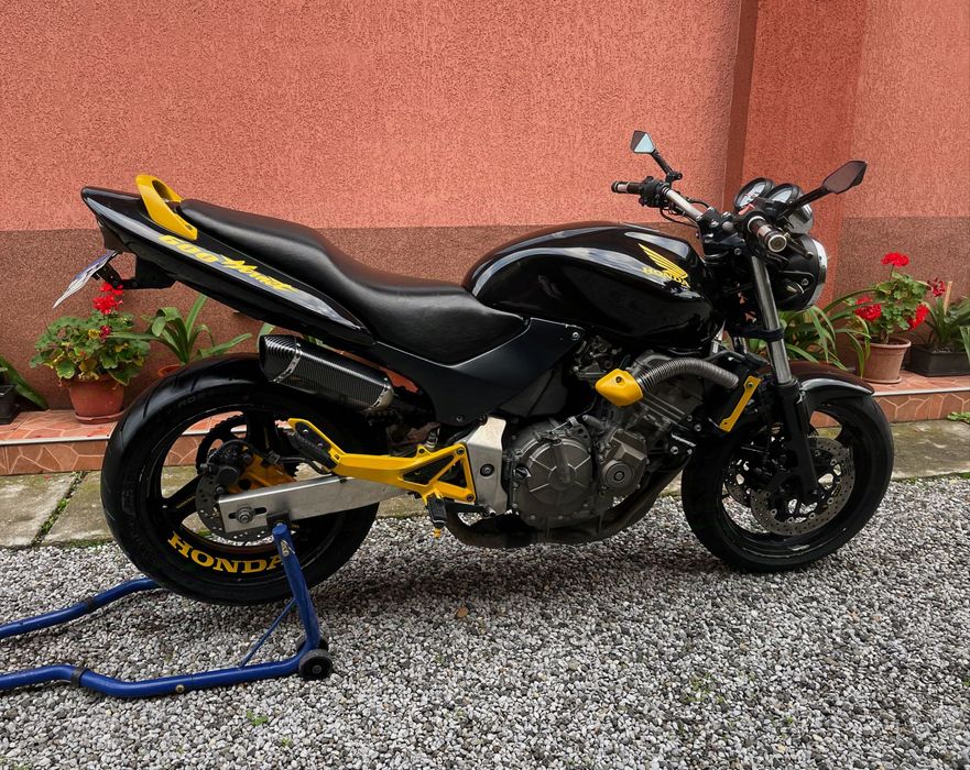 Honda Hornet 600 limitat A2 Orasu Nou • OLX.ro