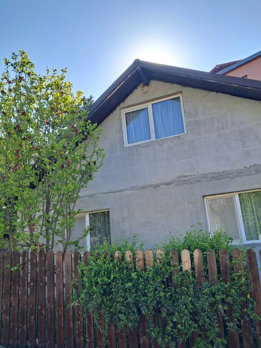 Vând sau schimb casa cu teren zona centrala Suceava Suceava • OLX.ro