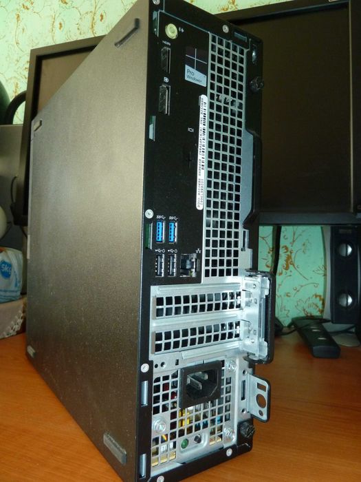 Dell OptiPlex 3040 MicroPC i5-6500/8GB/SSD/Win11 Pro in Lb RO Ramnicu ...