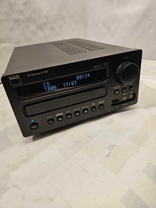 Defect Amplituner NAD C 715 Arad • OLX.ro