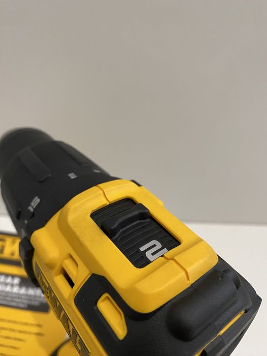 Безчетков Ударен Винтоверт DCD709 18V XR Brushless с метален патронник ...