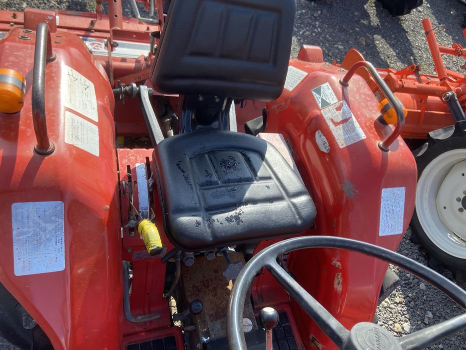 Tractor japonez Yanmar YM2002, 4x4, 20cp, + freza Simand • OLX.ro