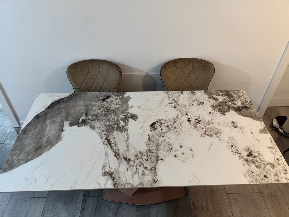 Masa de sufragerie Sanmihaiu Roman • OLX.ro