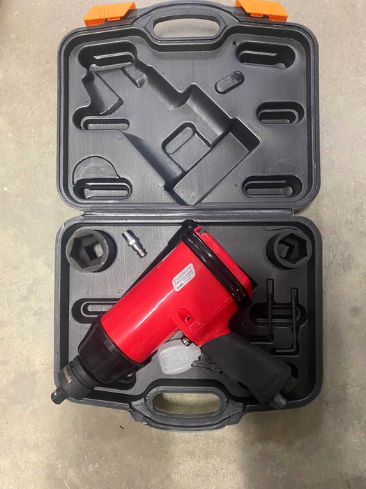 Гайковерт пневматичн ударен 3/4"-1/2" 690Nm 1/4" к-т AW04+Адаптер гр ...