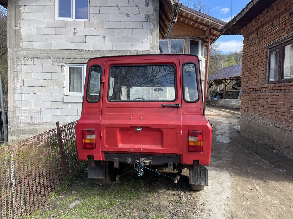 Vand ARO 243 benzina Campulung • OLX.ro