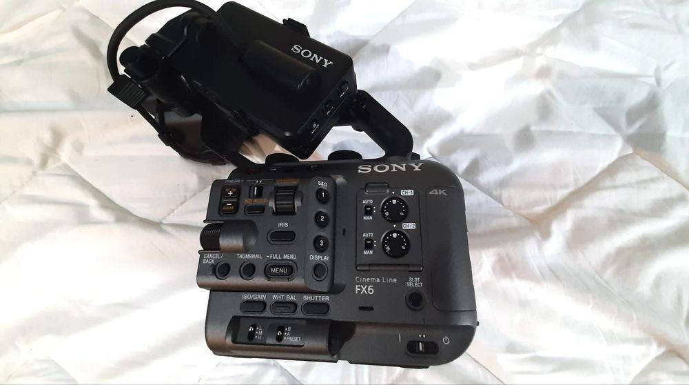 Sony FX6 Full Frame Cinema Line, 10 ore de funcţionare Bacau • OLX.ro