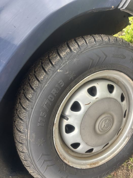 Skoda felicia 1.3 с. Черни връх • OLX.bg