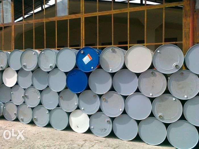 Метален варел с отваряем капак 200 л. и метален варел с пробки 200 Л ...