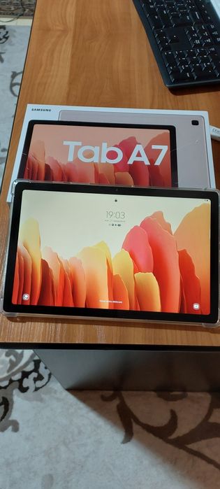 Vând tableta Samsung Galaxy A7 Arad • OLX.ro