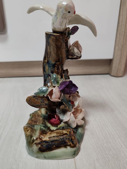 Bibelouri din porțelan fin Lazaret • OLX.ro