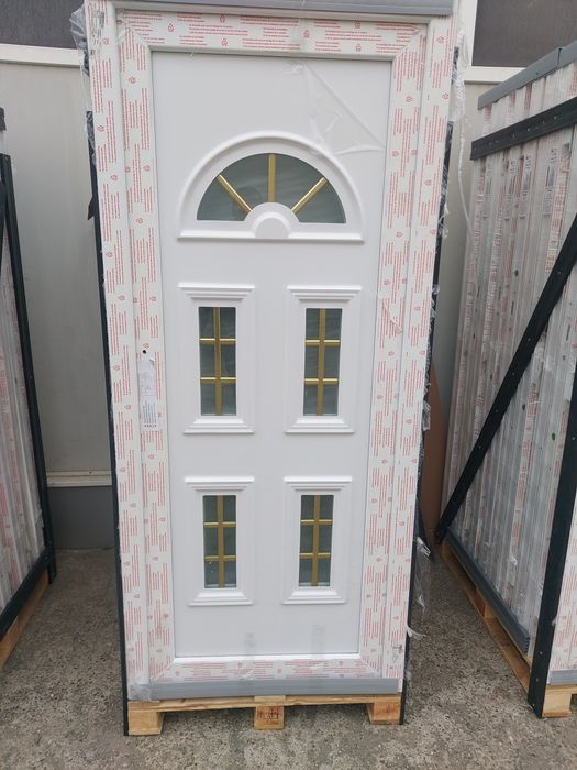 Usa termopan de intrare Livezeni • OLX.ro