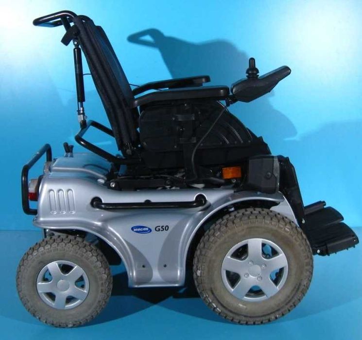 Carucior electric Invacare G50 - 6 km/h Ramnicu Valcea • OLX.ro