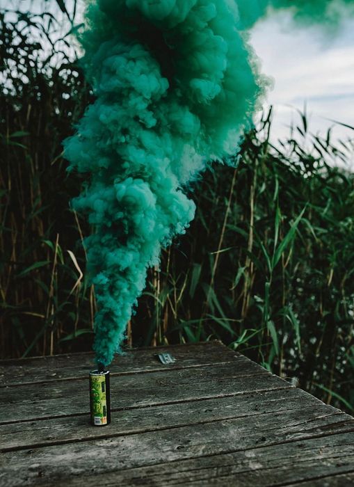 Fumigene colorate torte stadion Bucuresti Sectorul 2 • OLX.ro