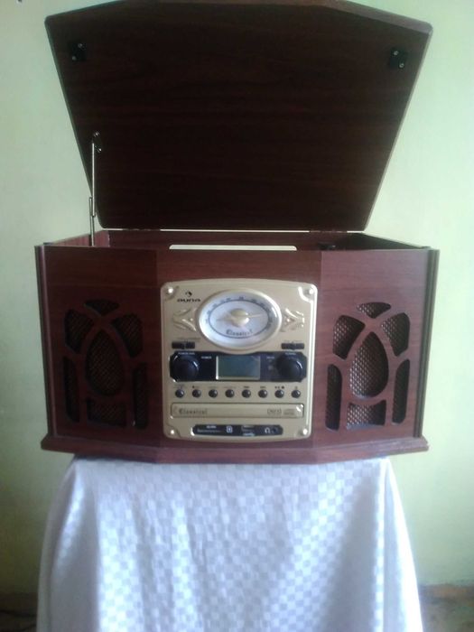 Стереосистема (мултимедия) Auna с грамофон,CD player,касетофон,радио гр. Пловдив Кършияка • OLX.bg