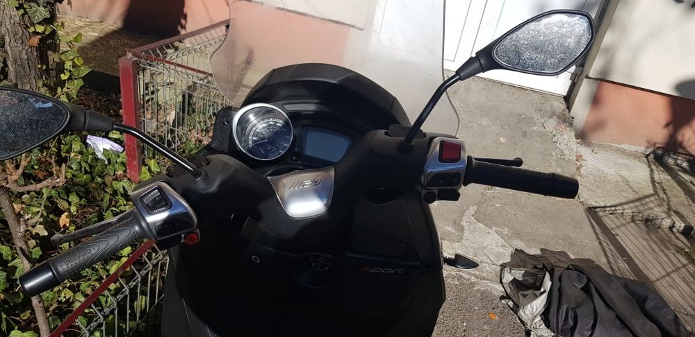 Oferta de an Nou 2025 Vând PIAGGIO MP3 300 HPE SPORT Bucuresti Sectorul ...