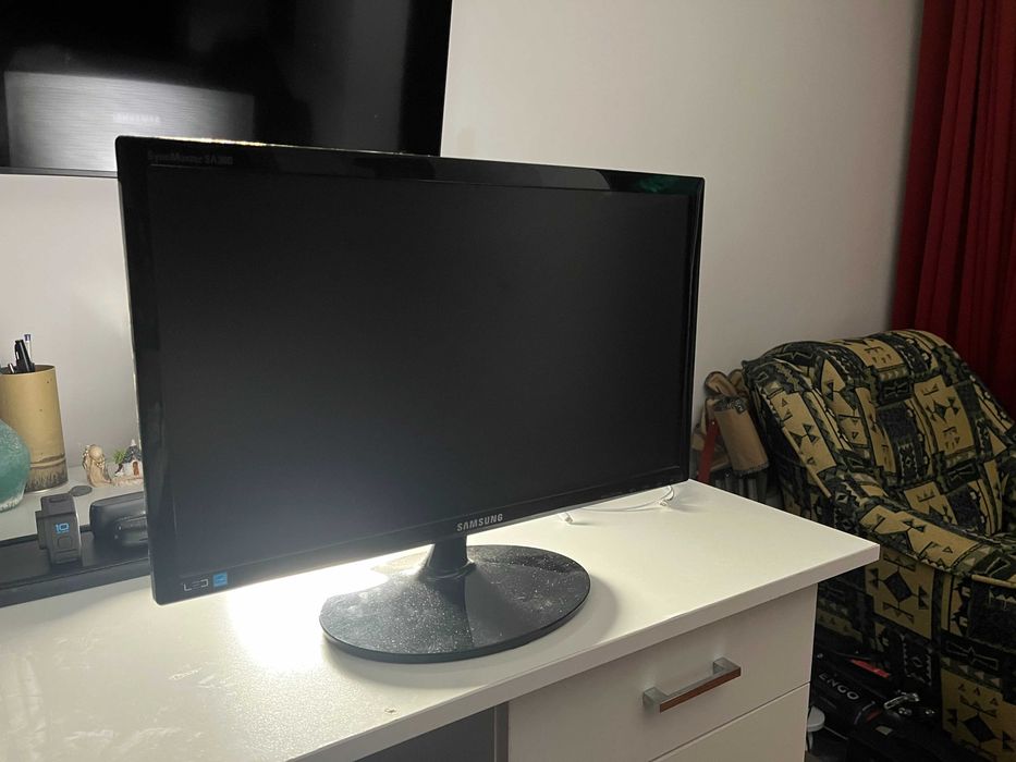 Monitor Samsung zero defecte Syncmaster SA300 LED 22 inch Bucuresti ...