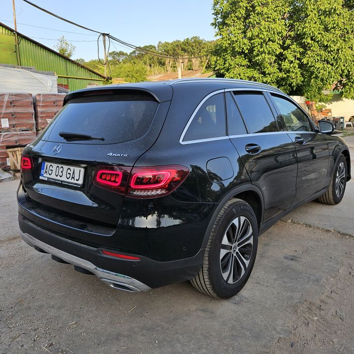 Mercedes GLC 300d 2020 / 245 cp / usor avariat lovit Bucuresti Sectorul ...