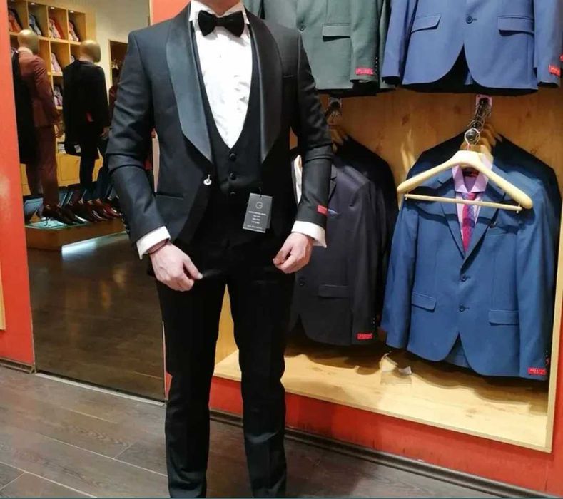 Costum frac ginerică, nou! Ploiesti • OLX.ro