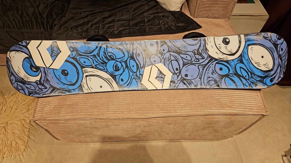 Snowboard Twin Rocker TNT 144 cm Cretuleasca • OLX.ro